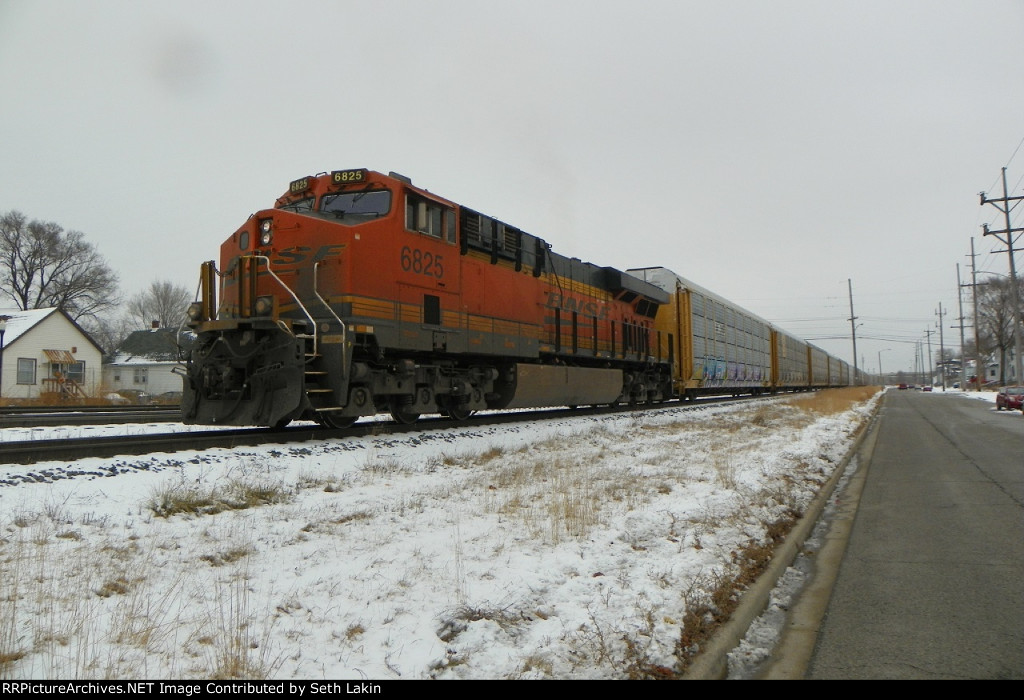 BNSF 6825
